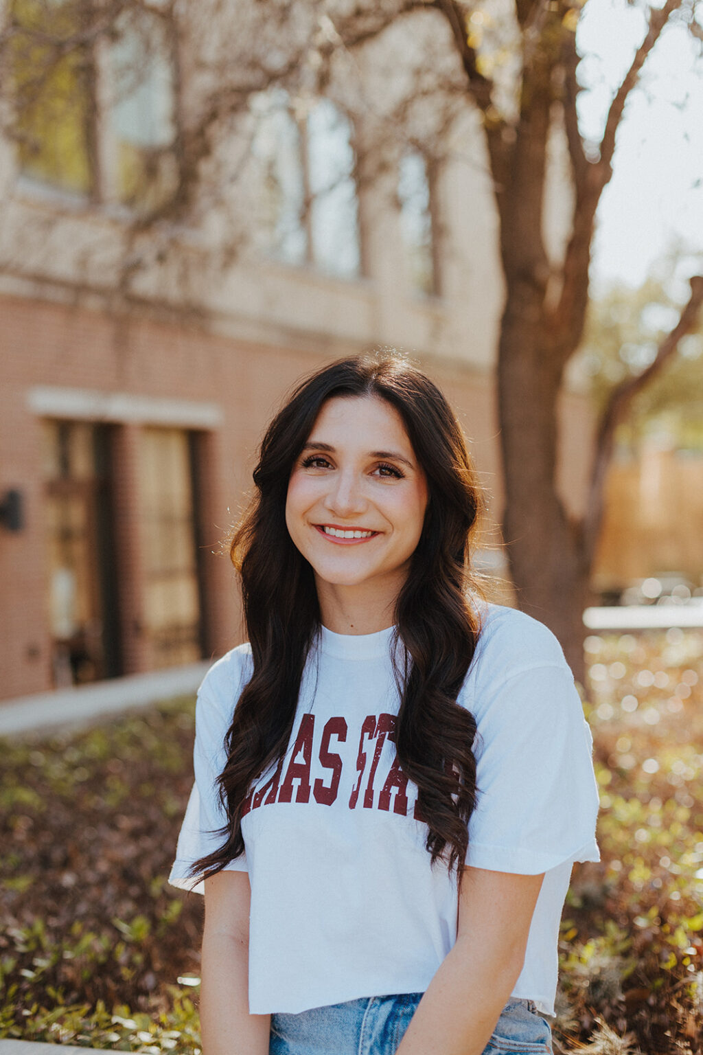 Dreamy Grad Photos | Texas State University - meredithguidryphoto.com