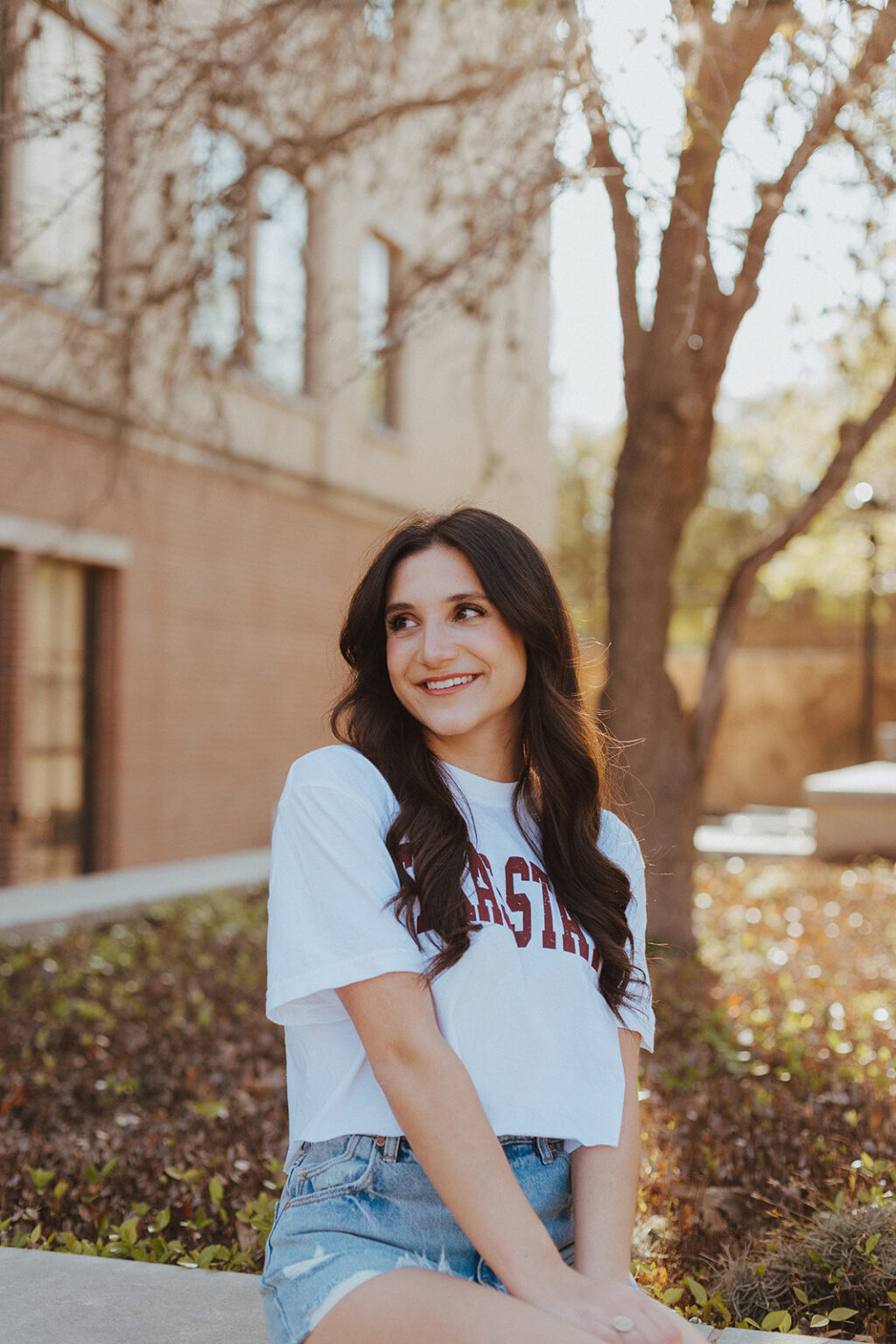 Dreamy Grad Photos | Texas State University - meredithguidryphoto.com